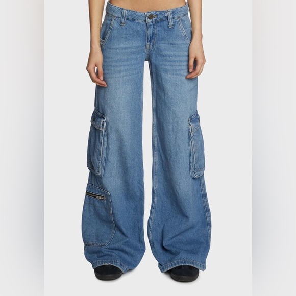 BDG | Jeans | Bdg Urban Outfitters Low Rise Puddle Cargo Jeans Indigo ...